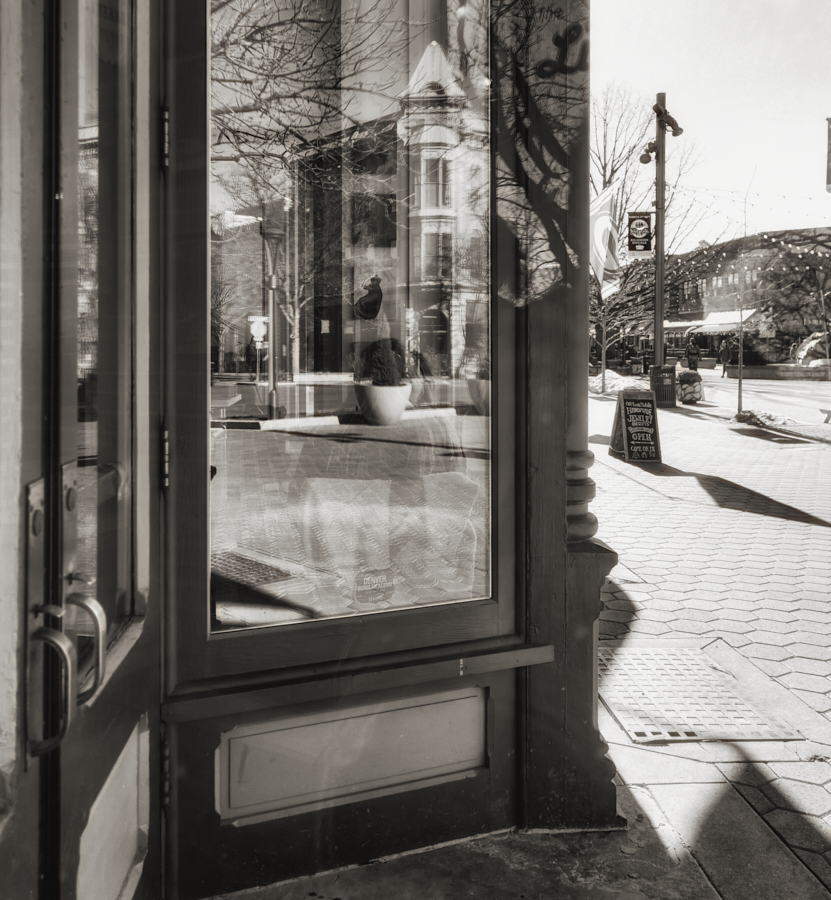 lens-artists: window shopping – a meditative journey